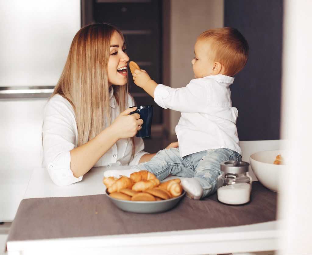¿CUÁNDO INICIAR LOS ALIMENTOS SÓLIDOS EN LA ALIMENTACIÓN DE TU BEBÉ ...